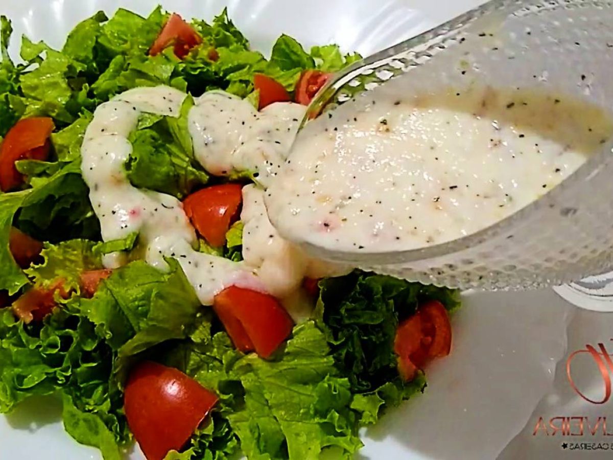 O melhor molho caseiro para saladas, bem fácil e com um sabor incrível ...